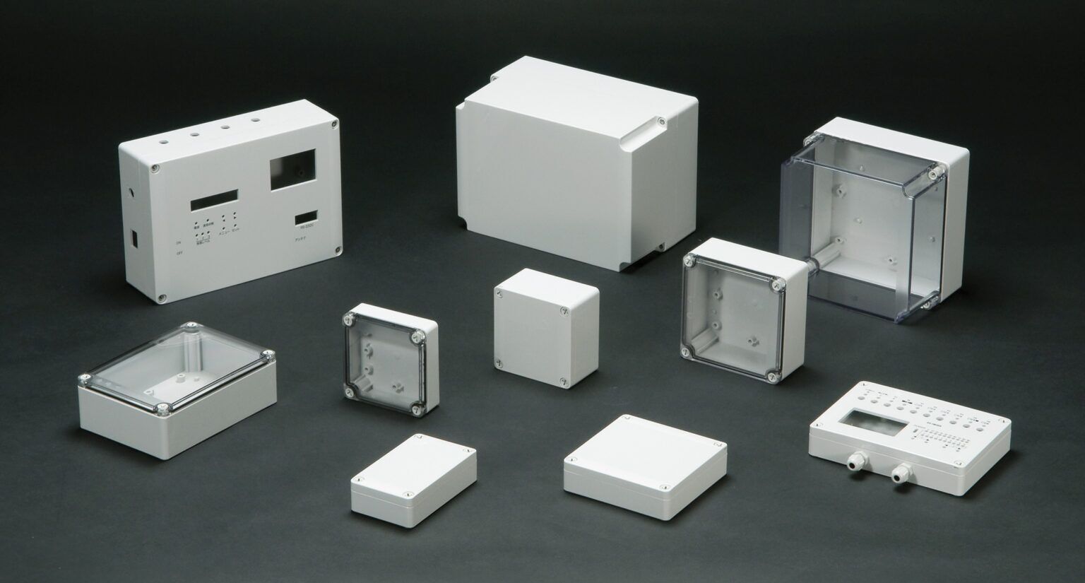 IP55 vs. IP65 Enclosure: What's the Difference? | SKKBO